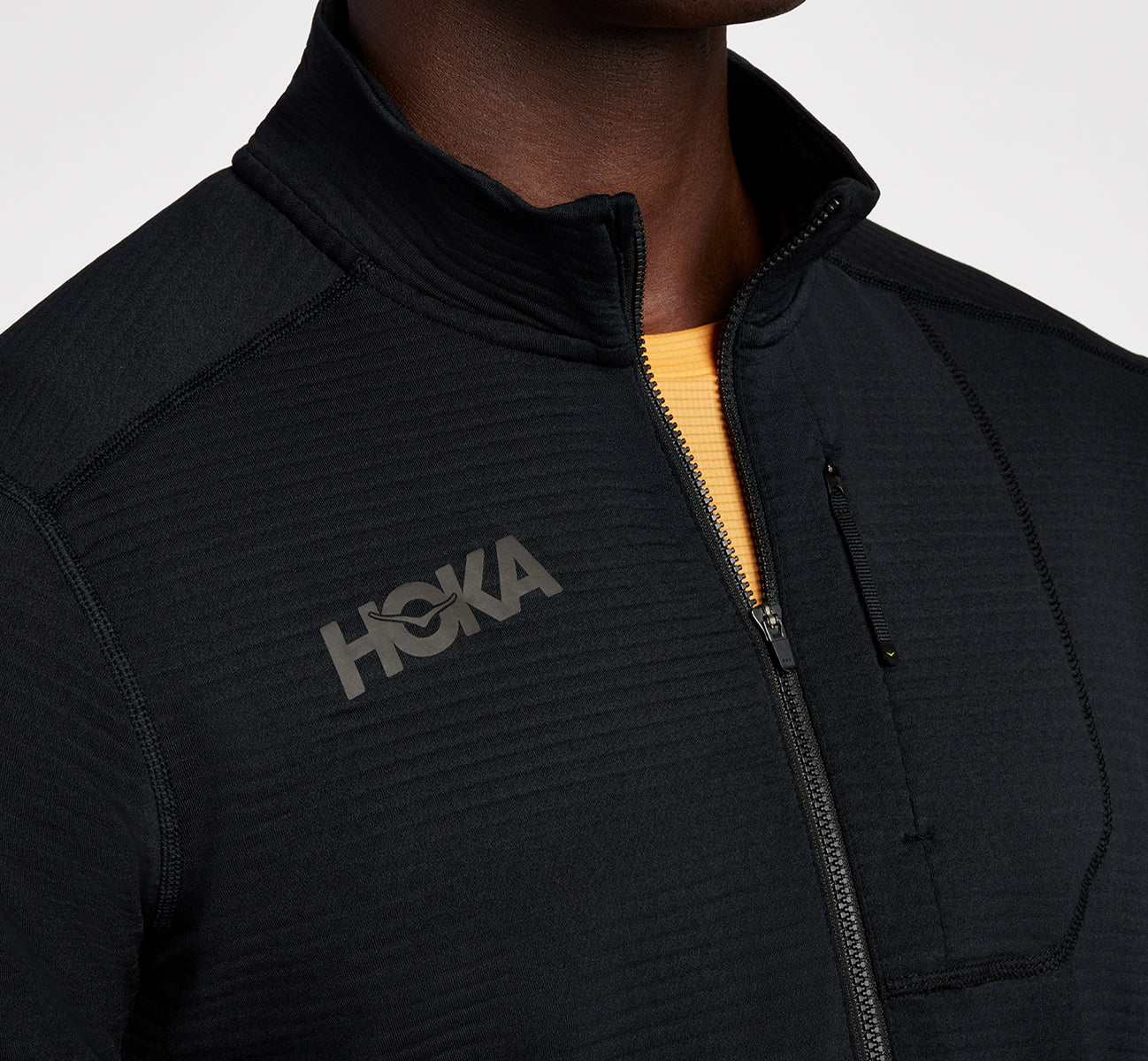 Hoka M 1/2 Zip - Långärmad träningströja | Hoka specialisterna Sverige ...